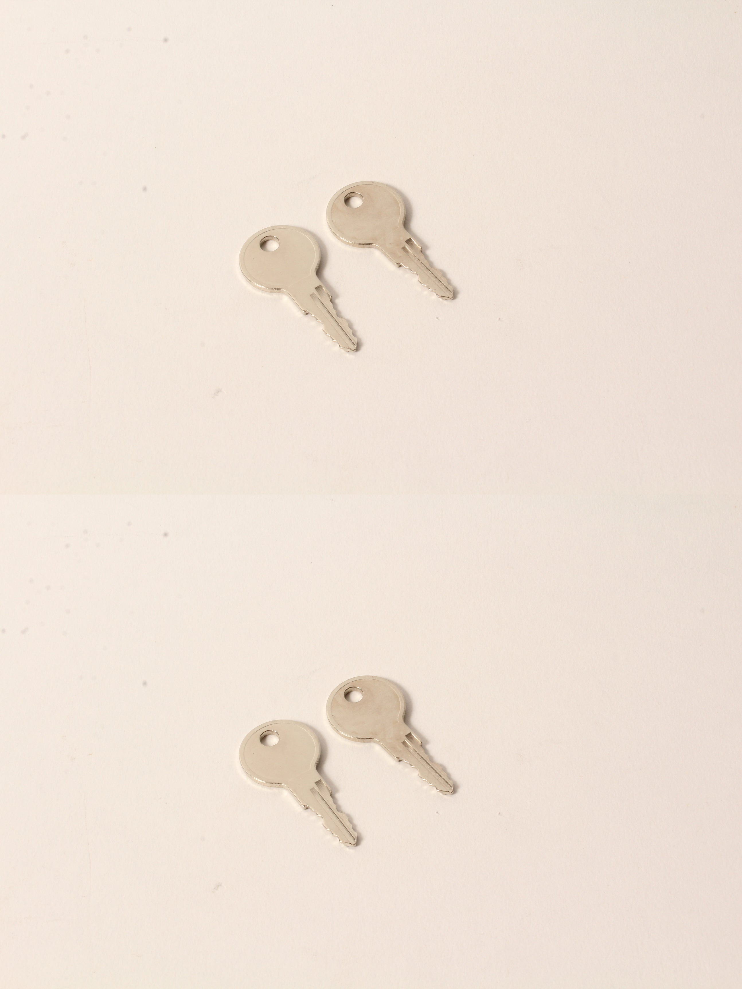 2 PK Genuine Generac 0G66240KEY Key for Lock 0G6624 Set With Round Enc ...